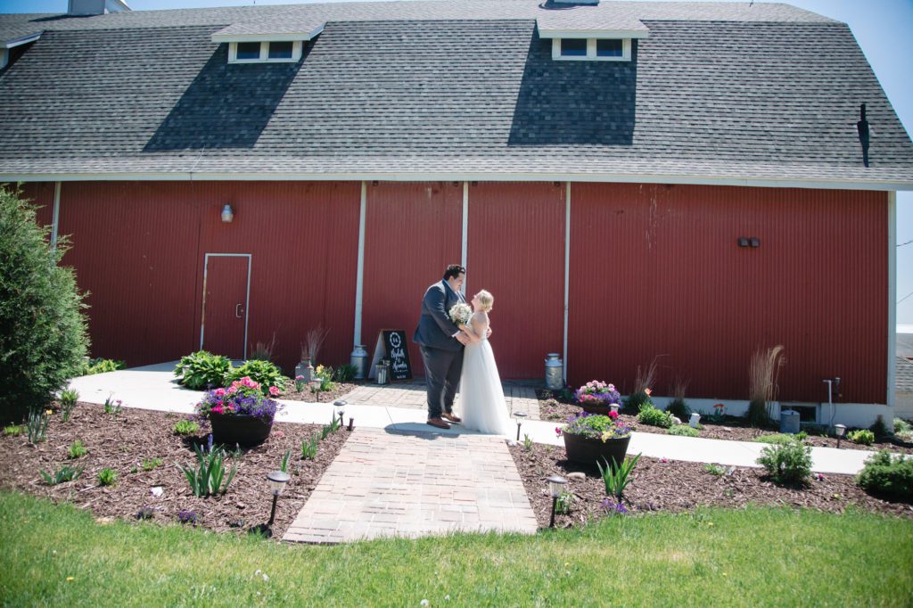 Beth + Alex // Married // Dellwood Barn